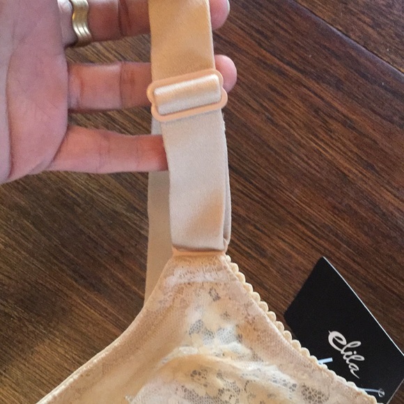 Elila | Intimates & Sleepwear | 33 Elila Non Wire | Poshmark